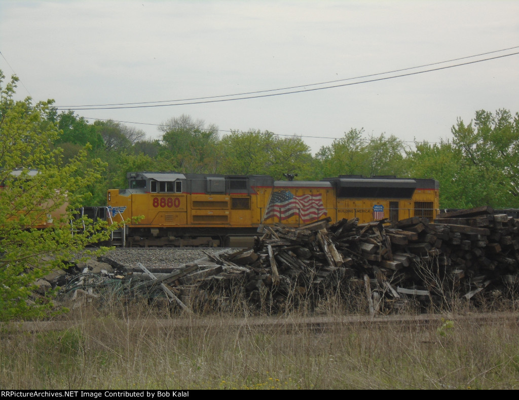 on the road to Grain Elevator, these guys were sitting idle, UP8880